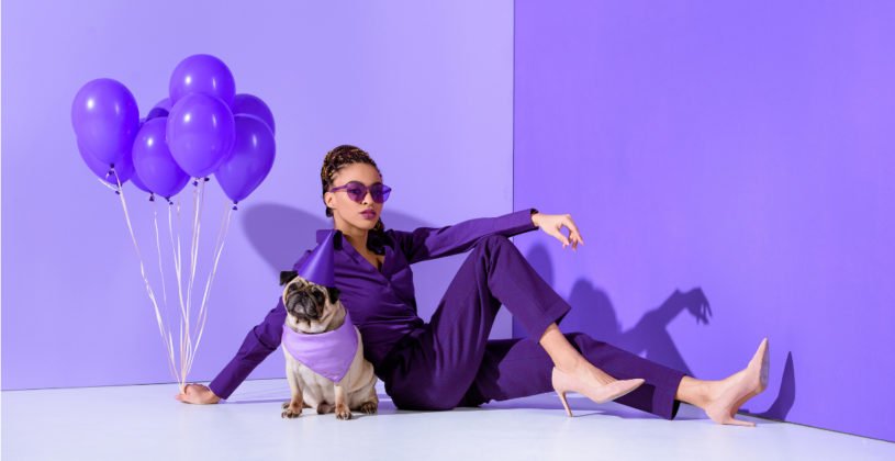 Comment porter le violet, la couleur la plus tendance de l'été 2019