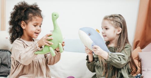 5 conseils pour apprendre la notion de partage à son enfant