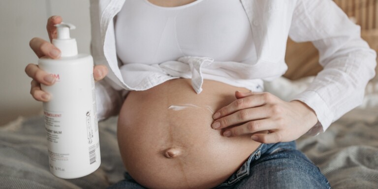 Les vergetures de grossesse : nos conseils pour les éviter