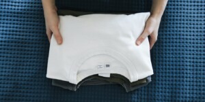 8 techniques pour plier ses vêtements et gagner de la place