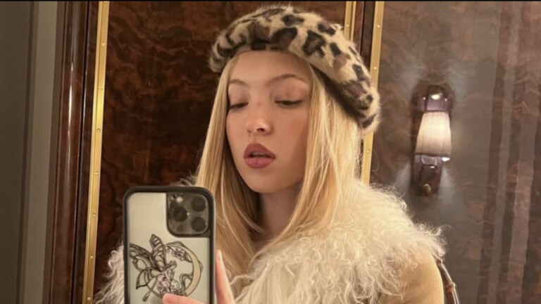 Lila Moss (23 ans), fille de Kate Moss, s'affiche sur Instagram