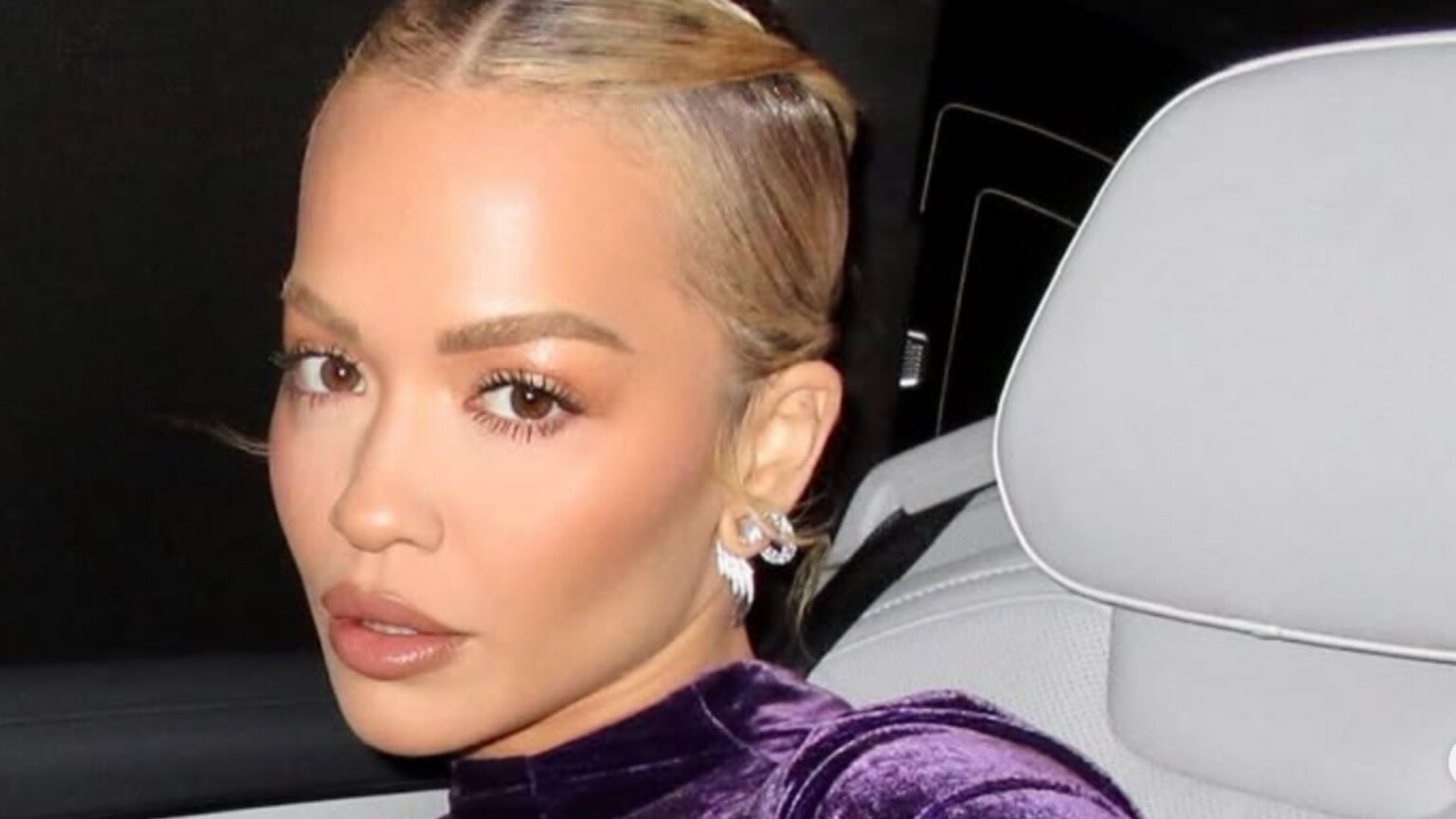 Rita Ora sets the red carpet ablaze with a daring second-skin dress
