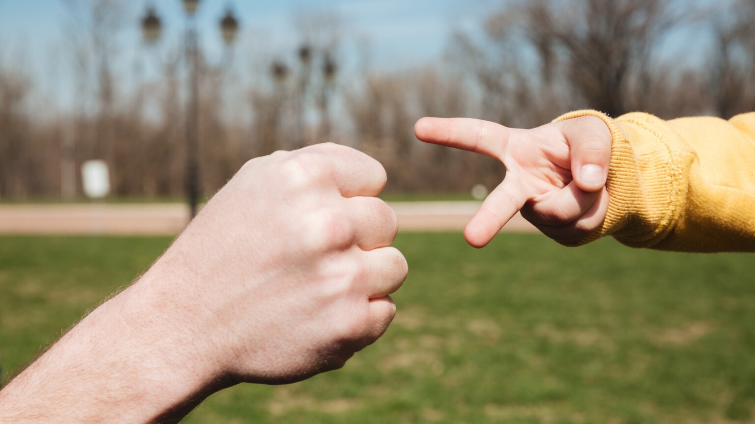 To win a game of "rock-paper-scissors", this scientific tip can help you