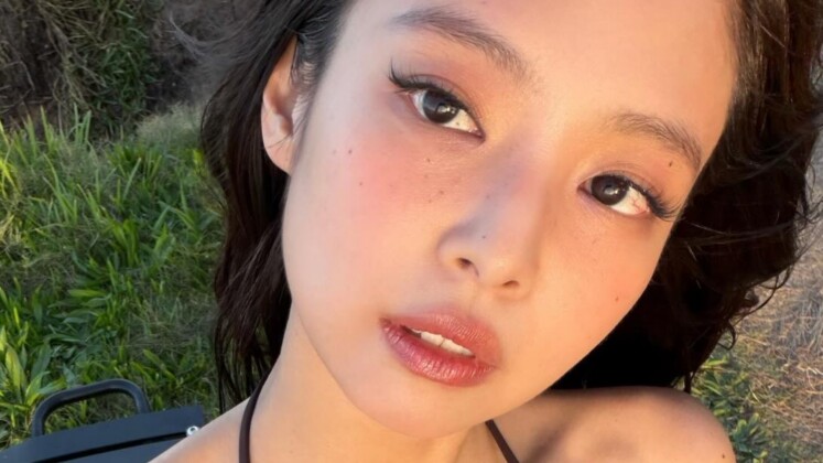 "A goddess": Singer Jennie causes a sensation in a minimalist outfit