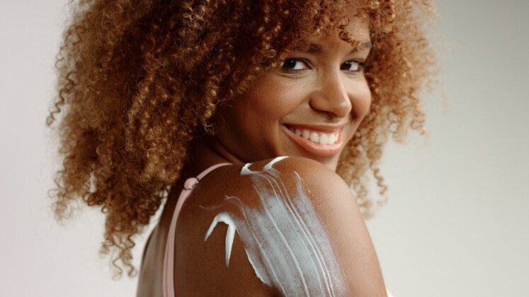 Dark skin: the criteria that really matter when choosing a sunscreen